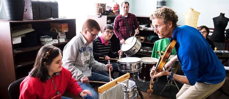 La Escuela Municipal de Música Julián Romano ofrece un taller de música ...